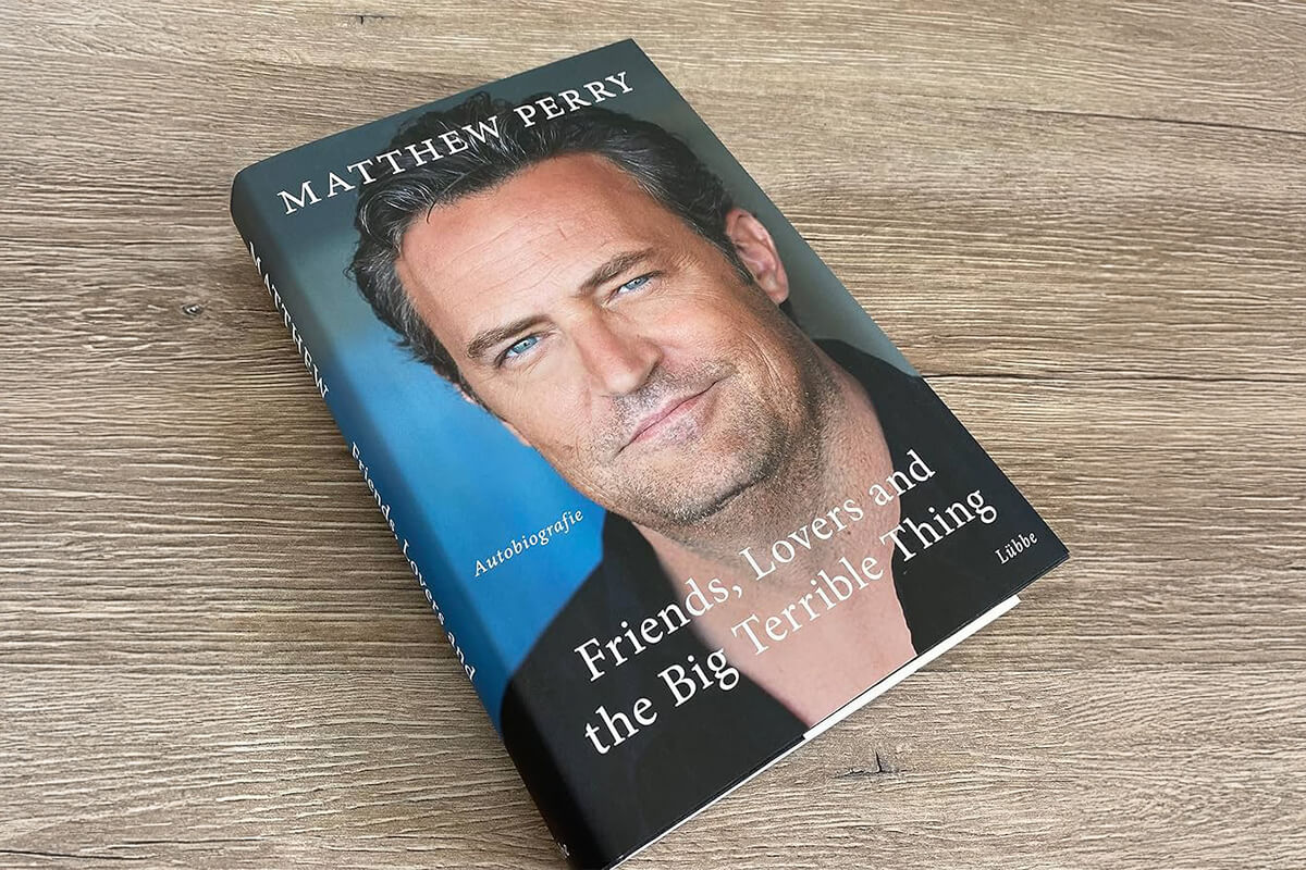 BOOK REVIEW: Friends, Lovers, and the Big Terrible Thing by Matthew ...